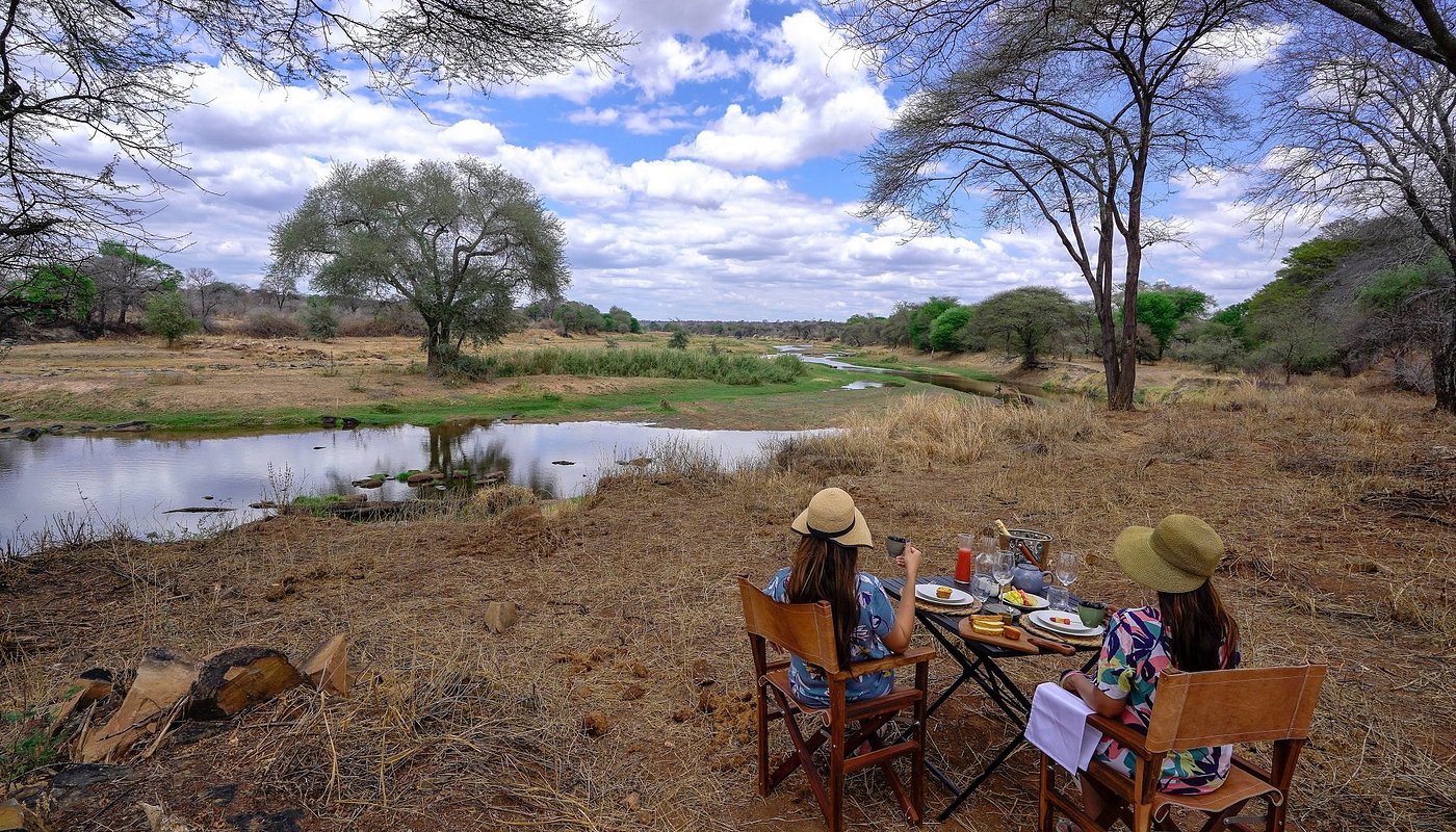 Asanja Ruaha Camp - visaexpeditions
